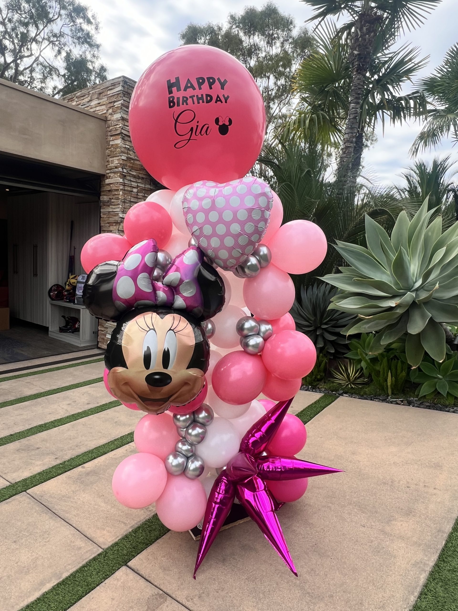 Minnie Mouse - BalloonZilla